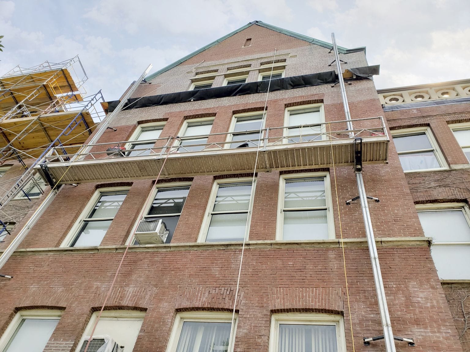 5 Standout Features of ReechCraft's PowerMast - ReechCraft, Inc.